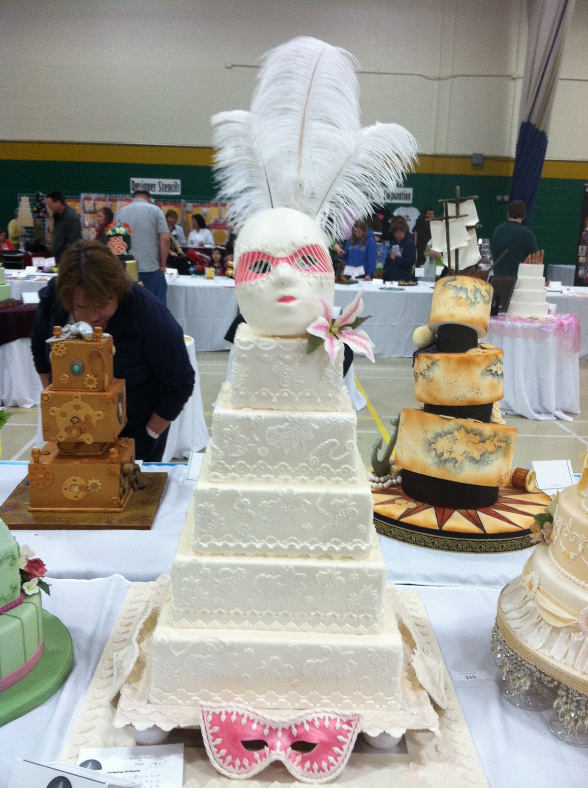 Cakes by Hotkist: Masquerade Mask Wedding Cake