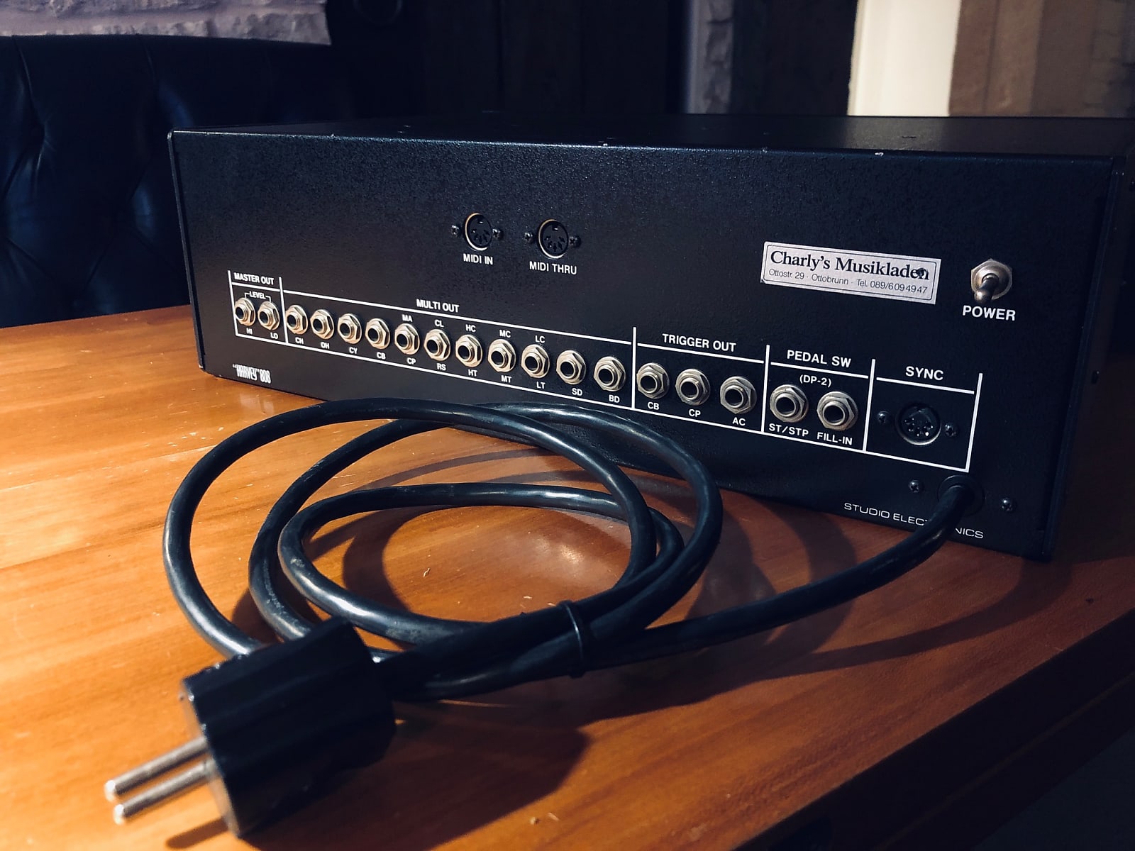 MATRIXSYNTH: Roland TR-808 Rack Version „Harvey“ by Studio Electronics ...