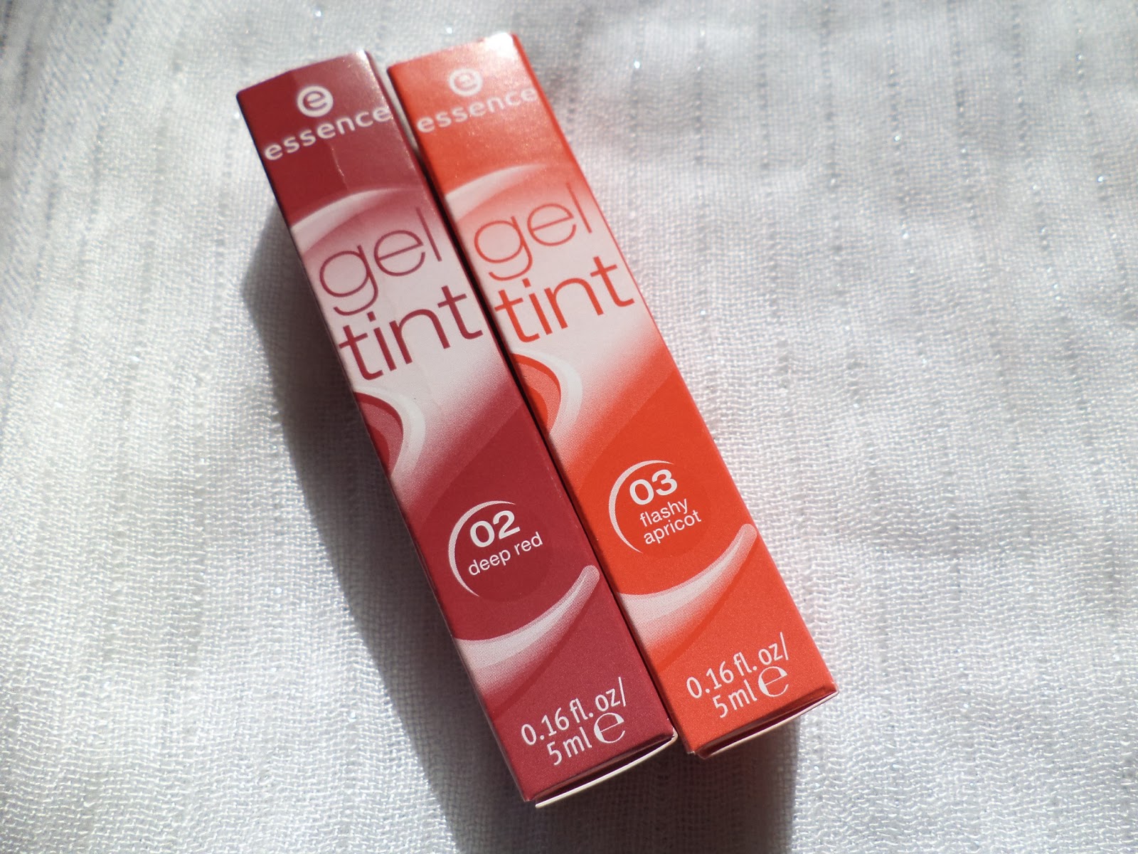 UniqaPoly: Review&Swatches: Essence - Gel tint