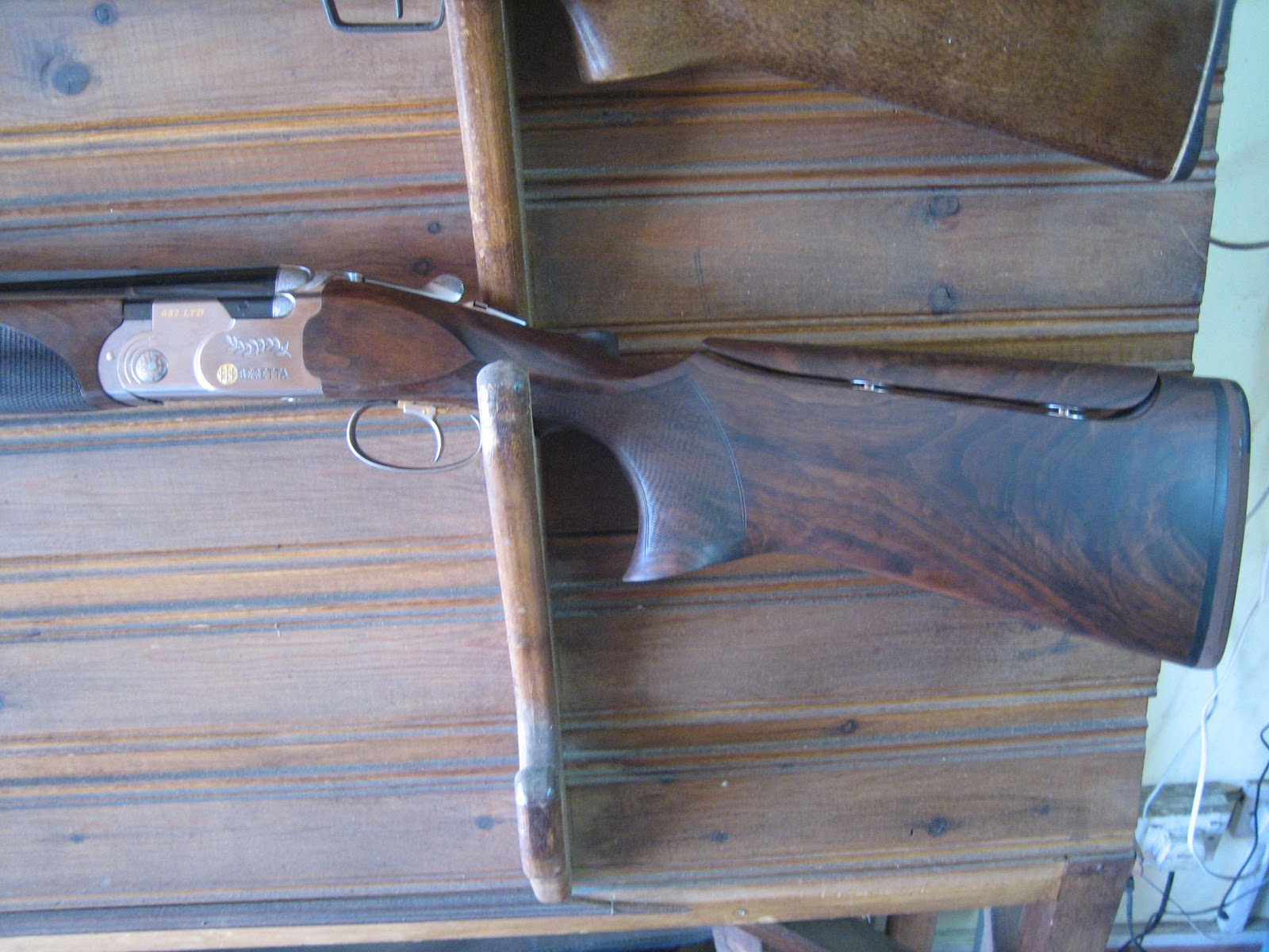 ΟΠΛΟΥΡΓΕΙΟ ΜΟΥΖΟΥΡΗ / Gunsmith workshop - Mouzouris