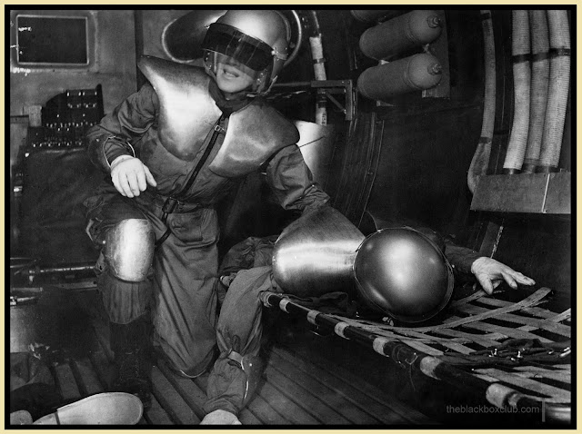 The Black Box Club: THE QUATERMASS XPERIMENT : HAMMER FILMS REVIEW AND ...