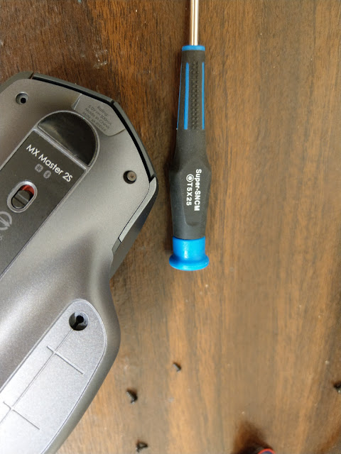 滑鼠 更換按鍵、拆解: 羅技 Logitech MX Master 2s 無線滑鼠 拆解 & 按鍵更換 歐姆龍 D2F-01F 微動開關 ...