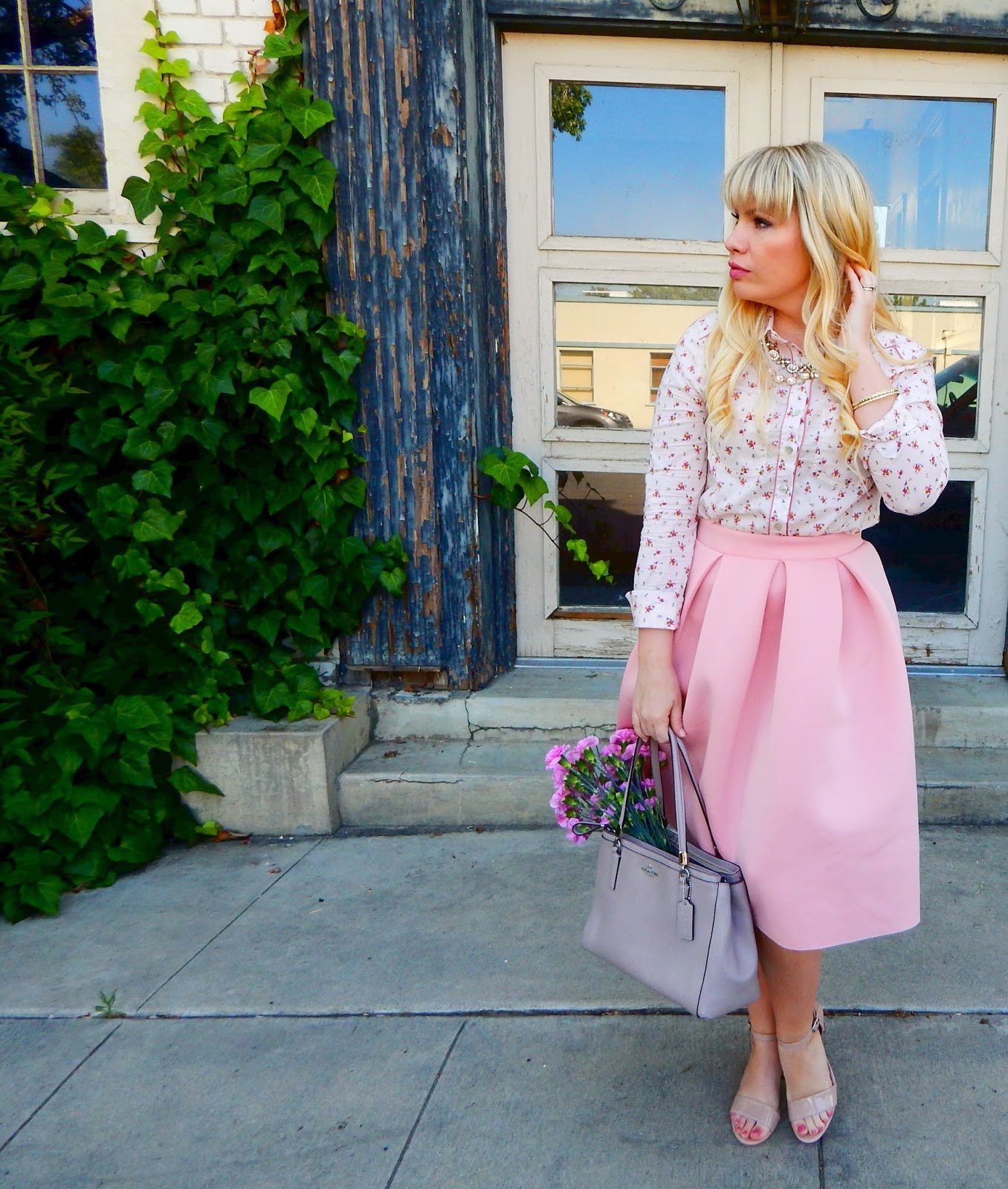 The Prettiest Pink: Pink Girly Outfit Idea - Lizzie in Lace