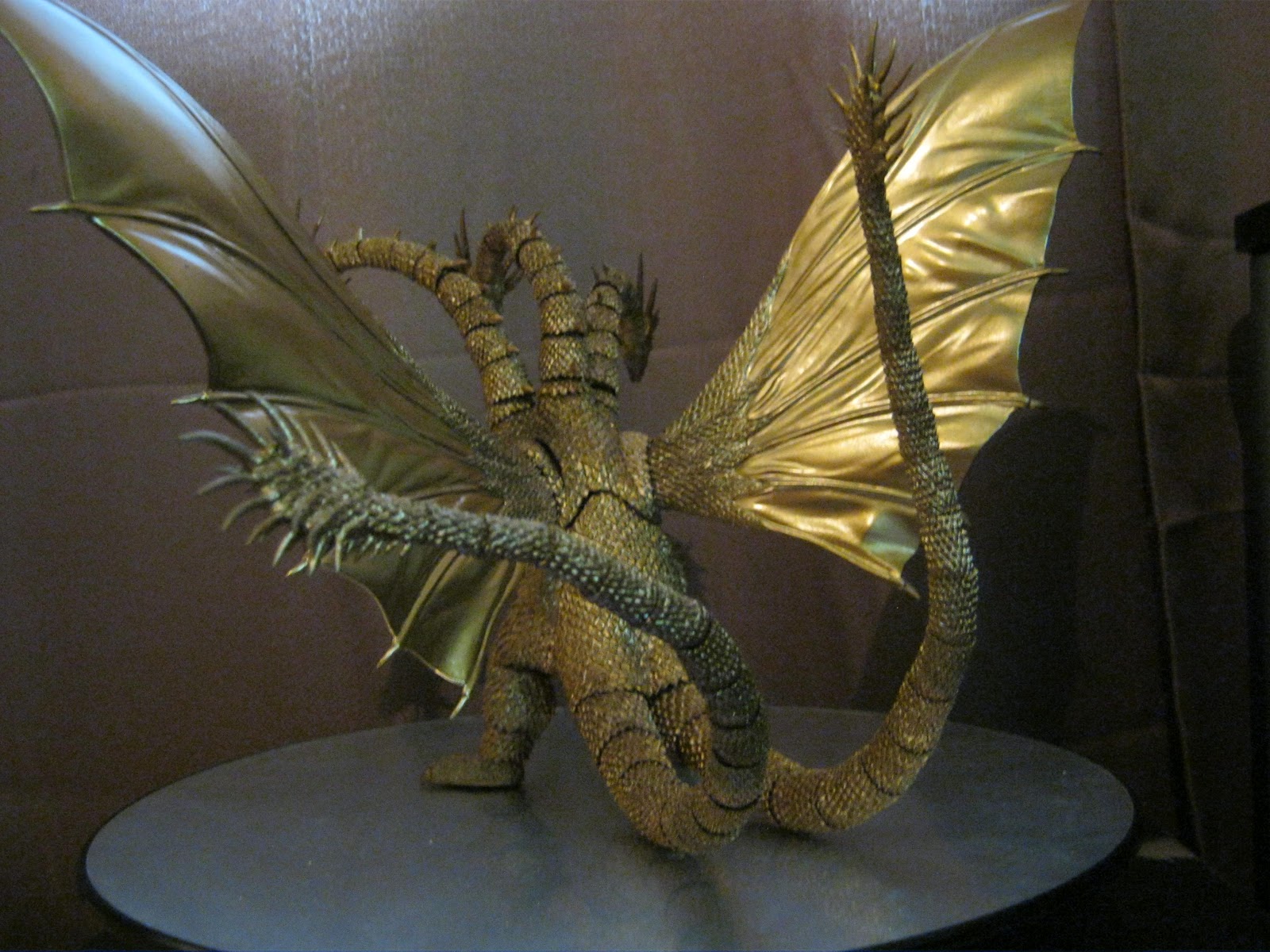 The Kaiju Planet: Kaiju Toy Review - S.H. MonsterArts King Ghidorah