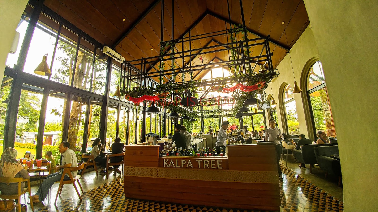 Kalpa Tree, Cafe Instagramable Di Ciumbuleuit yang Multi Fungsi ...