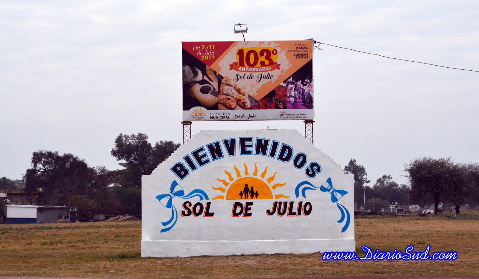 Momentos de los 103 Aniversarios de Sol de Julio.
