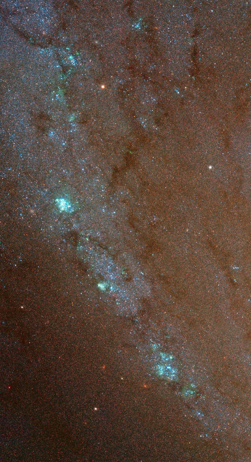 Hubble photographs grand spiral galaxy Messier 81 | Earth Blog