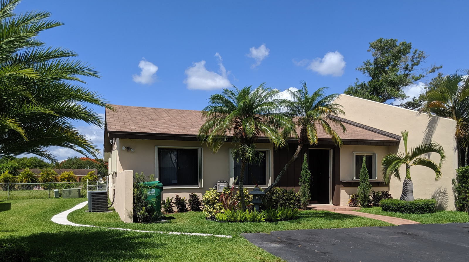 Villa of the Quarter: June 2019 ~ Devon-Aire Villas Homeowners ...