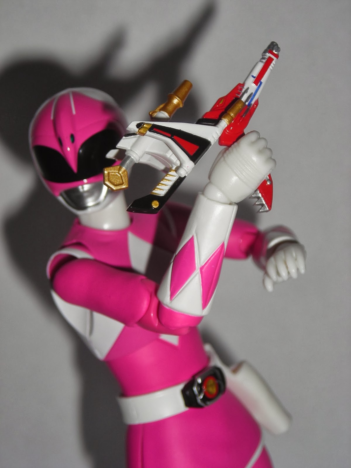 My Shiny Toy Robots: Toybox REVIEW: S.H. Figuarts Ptera Ranger