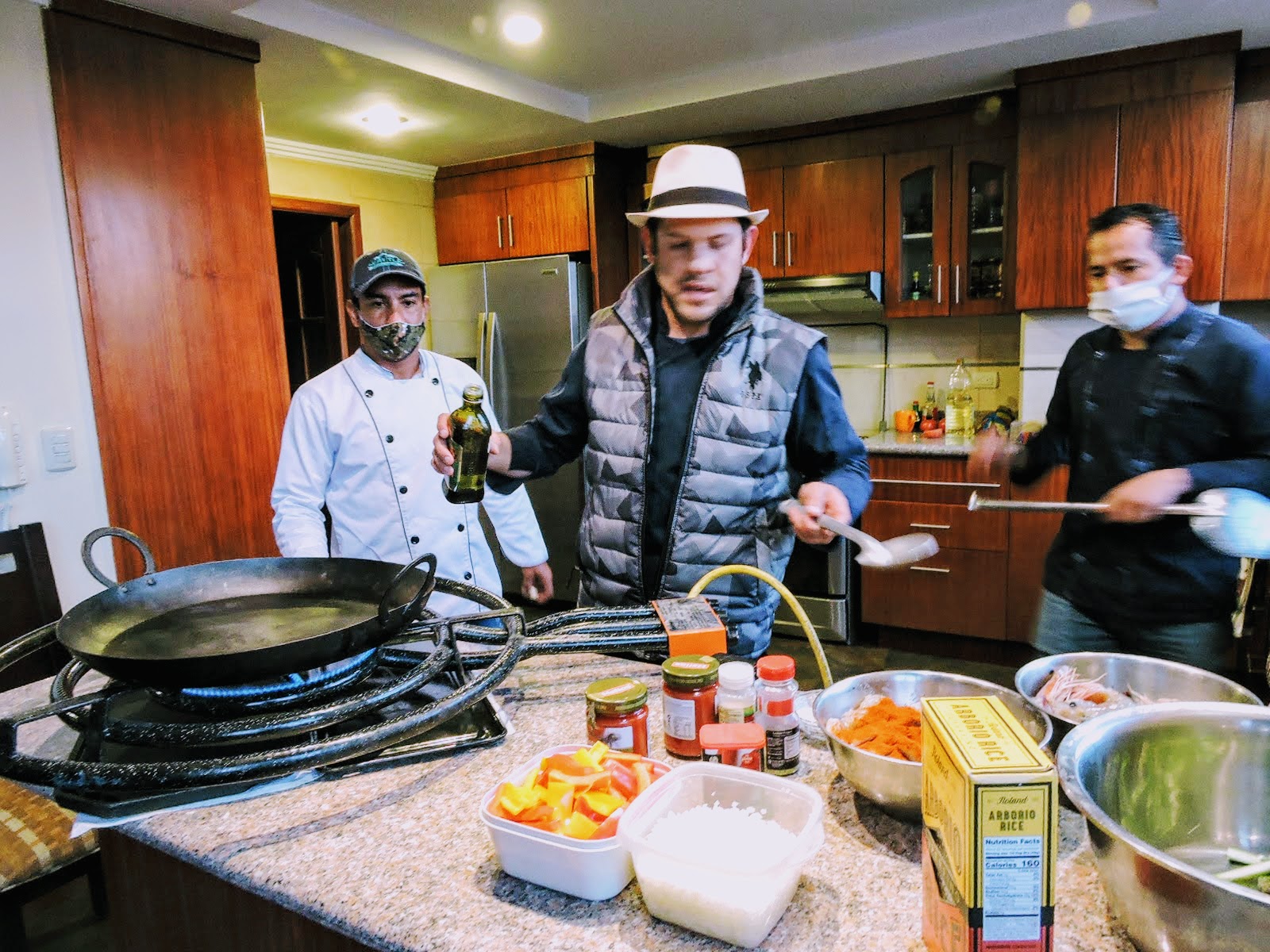 Cuenca Perspectives by Jim: MICHAEL WAGNER--MASTER CHEF-- PAELLA DINNER ...