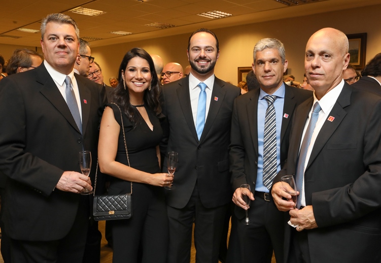 COLUNAS. Crônicas & Críticas de Ovadia Saadia: agosto 2018