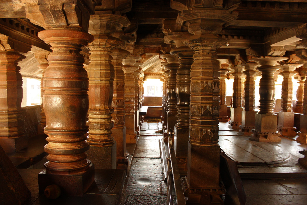Journeys across Karnataka: Madhukeshwara Devastana, Banavasi - part 1