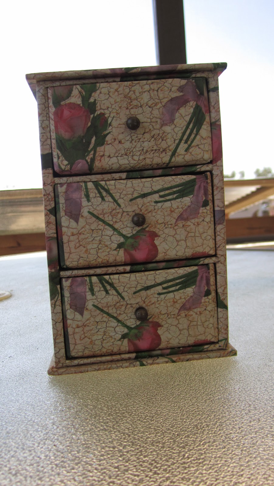 DIY or Dont: DIY Trinket Box Makeover