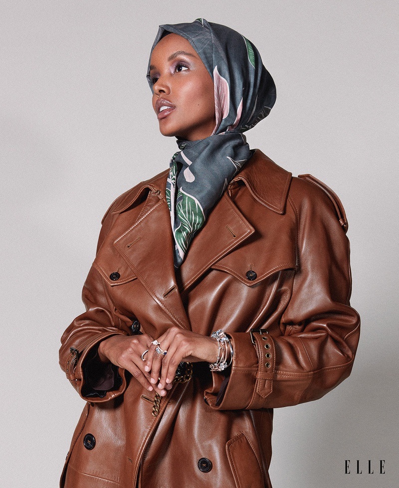 Últimas Tendencias: Halima Aden modela looks elegantes en ELLE Singapur