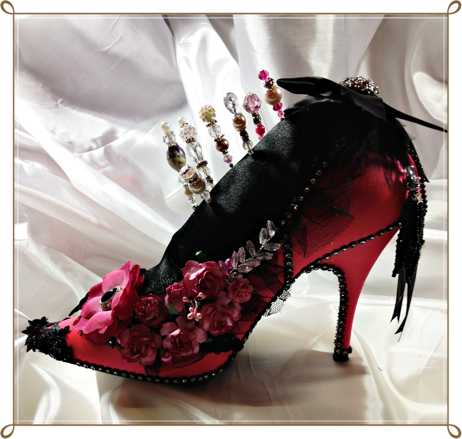 lollydollycrafts Tutorials: Altered Shoe Tutorial Shocking Pink and Black