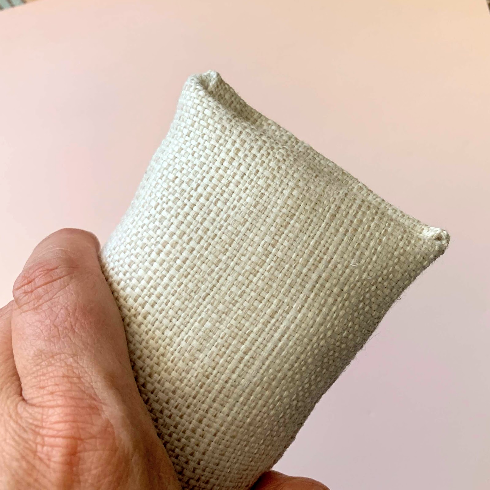 Lisa Yang Jewelry : How to Make a Bracelet Jewelry Display