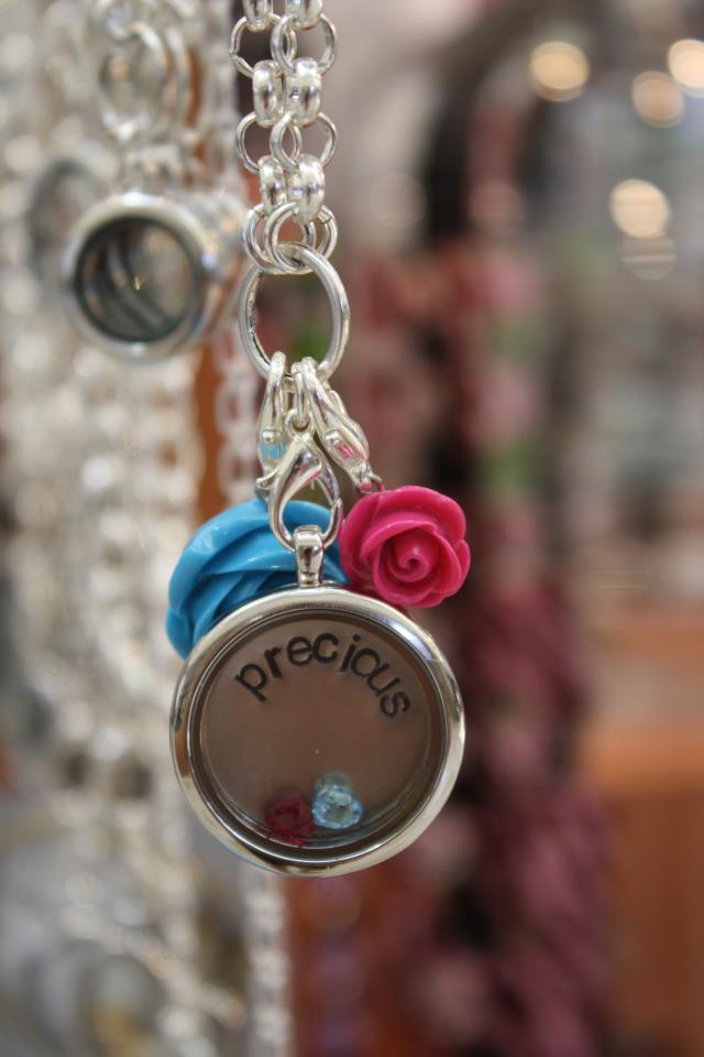 Design A Locket | Tell Your Story: Gallery