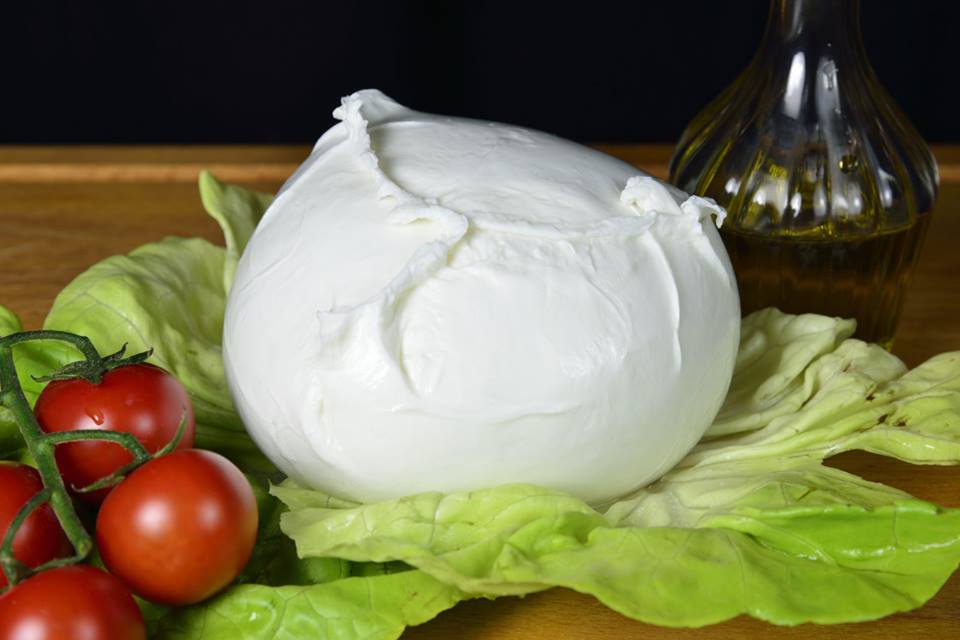 peace. love. & good food.: Charlotte Eats: Siano Mozzarella Demo at Zia ...