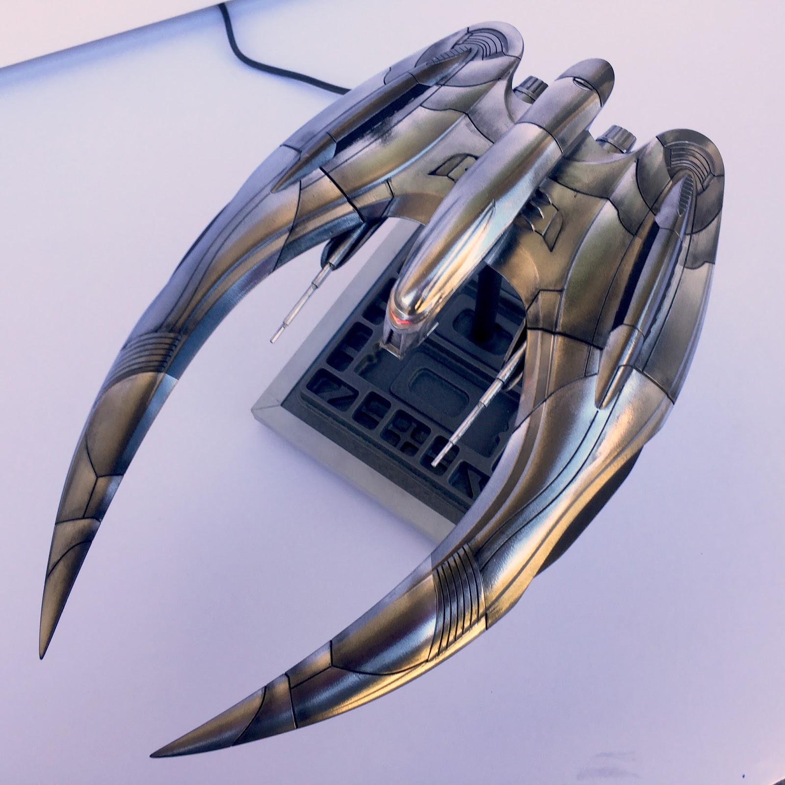 The Irate Modeler: Finished Cylon Raider