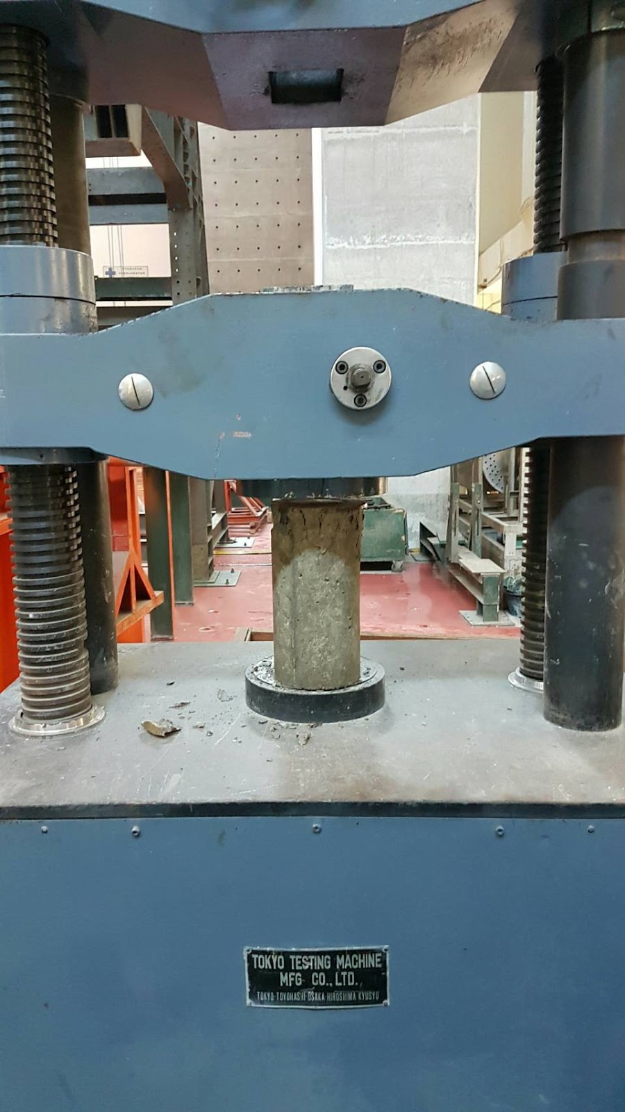 BAHAN BANGUNAN LAUT: [Praktikum Beton Pekan Ke-3] Kelompok 4 - Uji Kuat ...