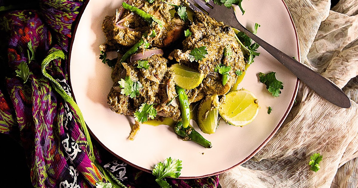 Dhone Pata Mangsho / Dhania Chicken / Coriander Chicken Curry