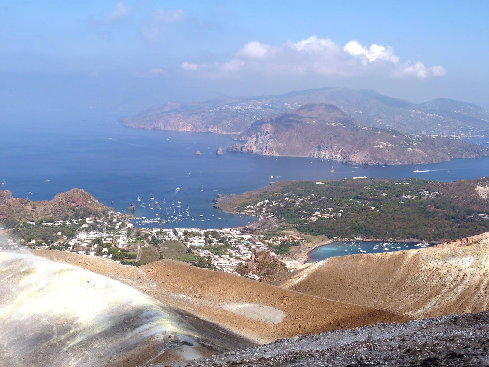 A bord de THIRA: Samedi 17 août : SCILLA – ILE VULCANO (ILES EOLIENNES ...