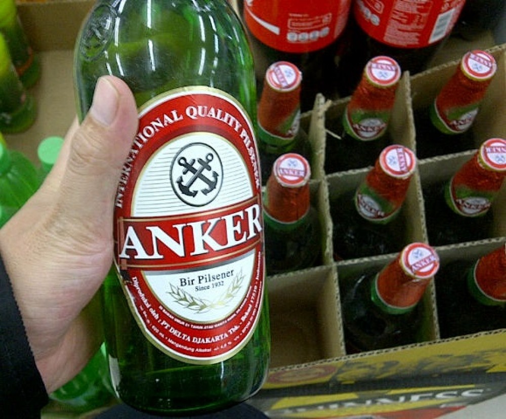 Berbagi: Botol bir dalam rumah makan atau warung / Ketoprak