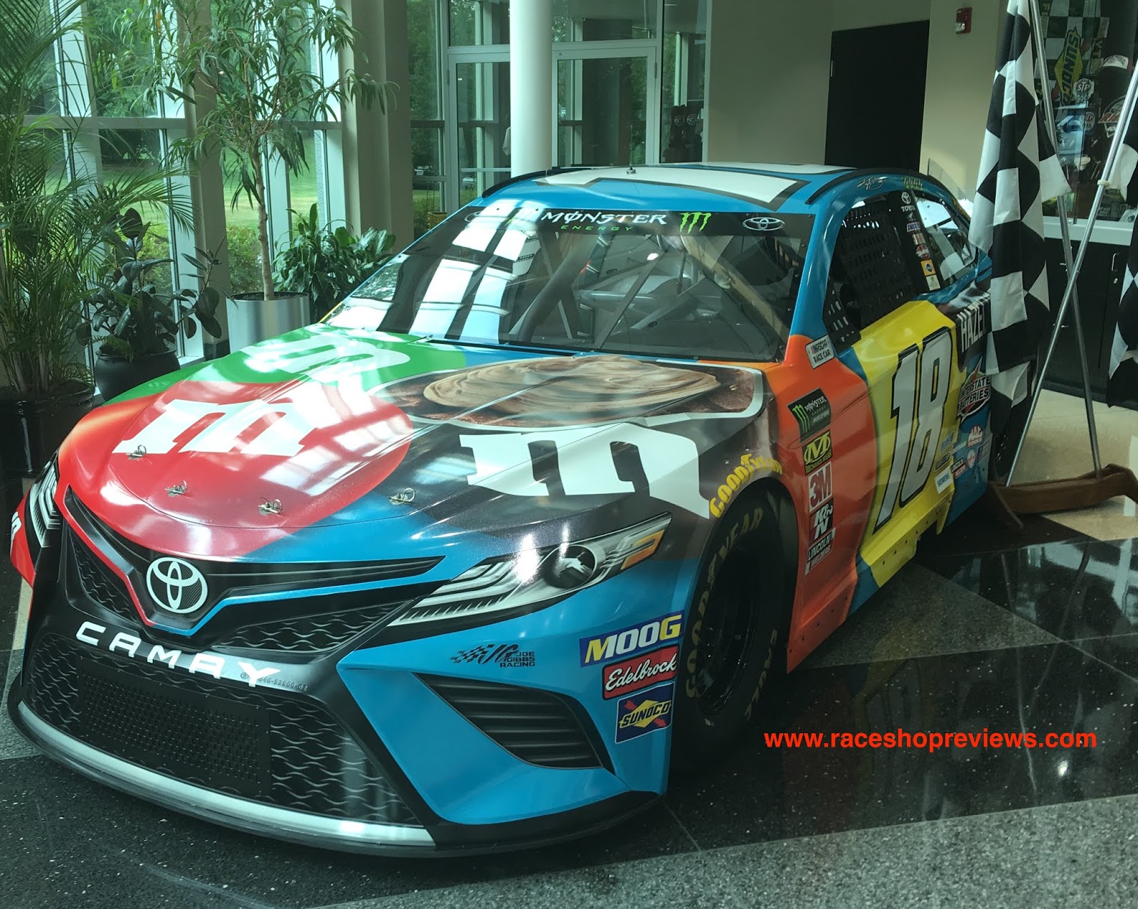 Race Shop Reviews: JOE GIBBS RACING