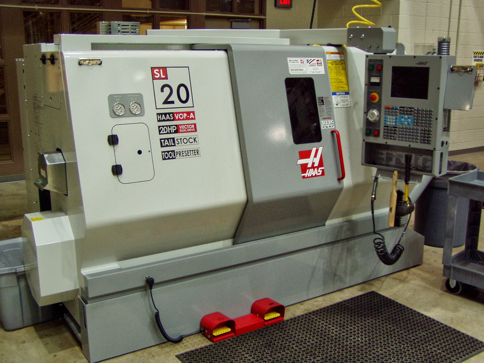 CreAt!ve sc!enCe..: CNC