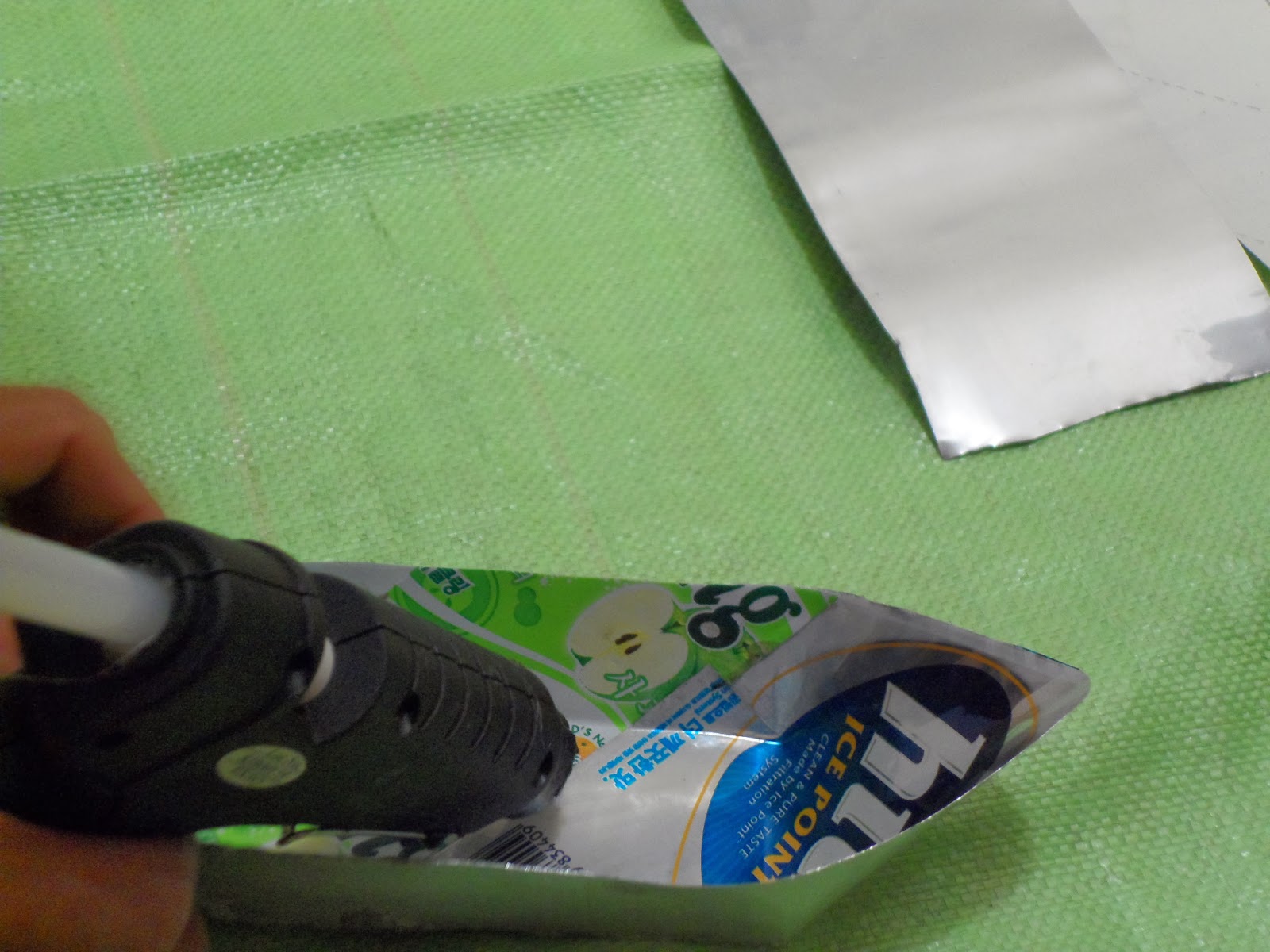 How to build the 'pop pop' steam engine boat by using aluminum can ...