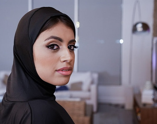 Ella knox ~ Beautiful Girls Around the World