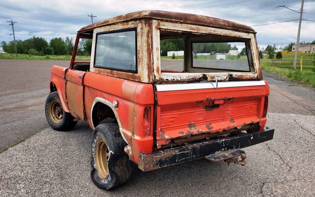 Classic Broncos: Bronco Barn Finds: Rusty Red '66