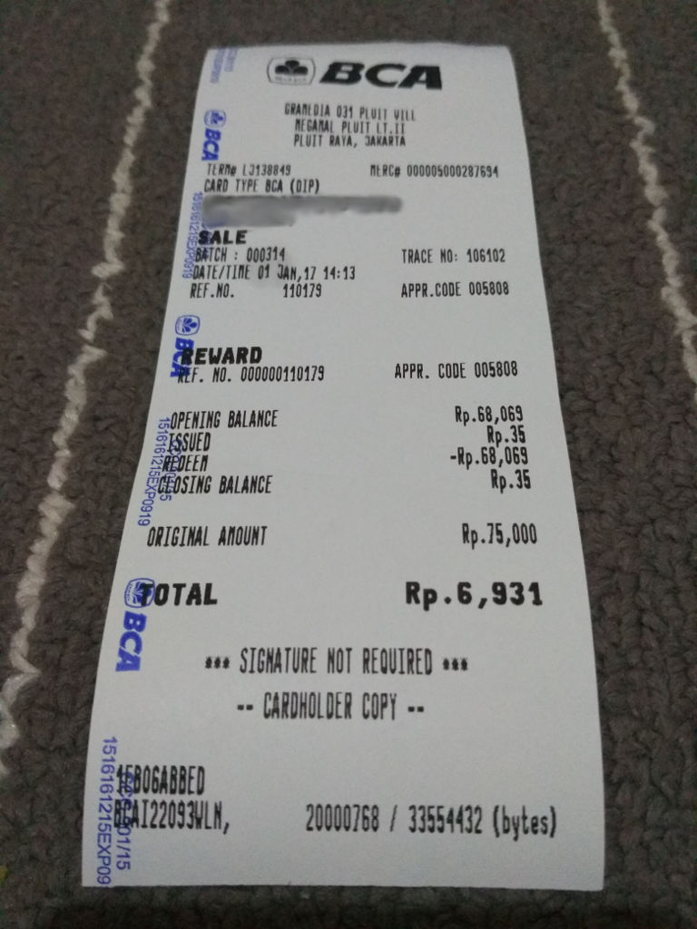 Yulilien: Memakai Reward BCA di Gramedia