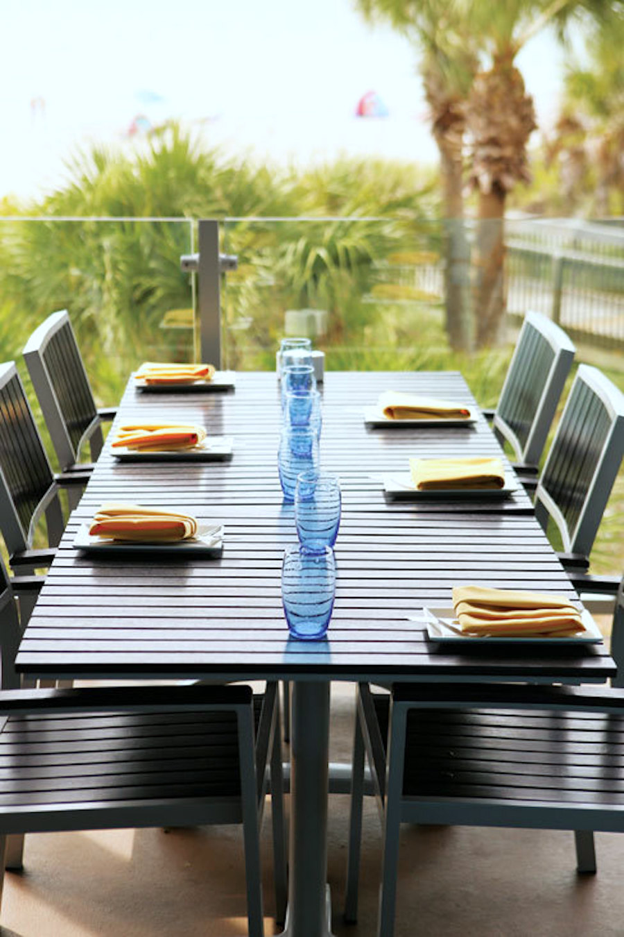 Scrumpdillyicious: Fins At Sharky's on Venice Beach: Waterfront Dining