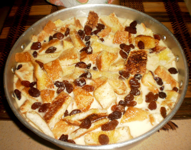 SPACIAL MENU: PUDING ROTI (Bread pudding)