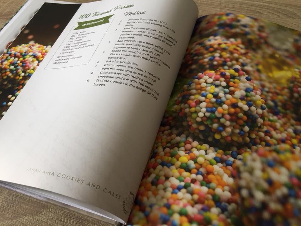 Puan Sri Shariffa Sabrina lancarkanTanah Aina Cookies & Cakes Recipe ...