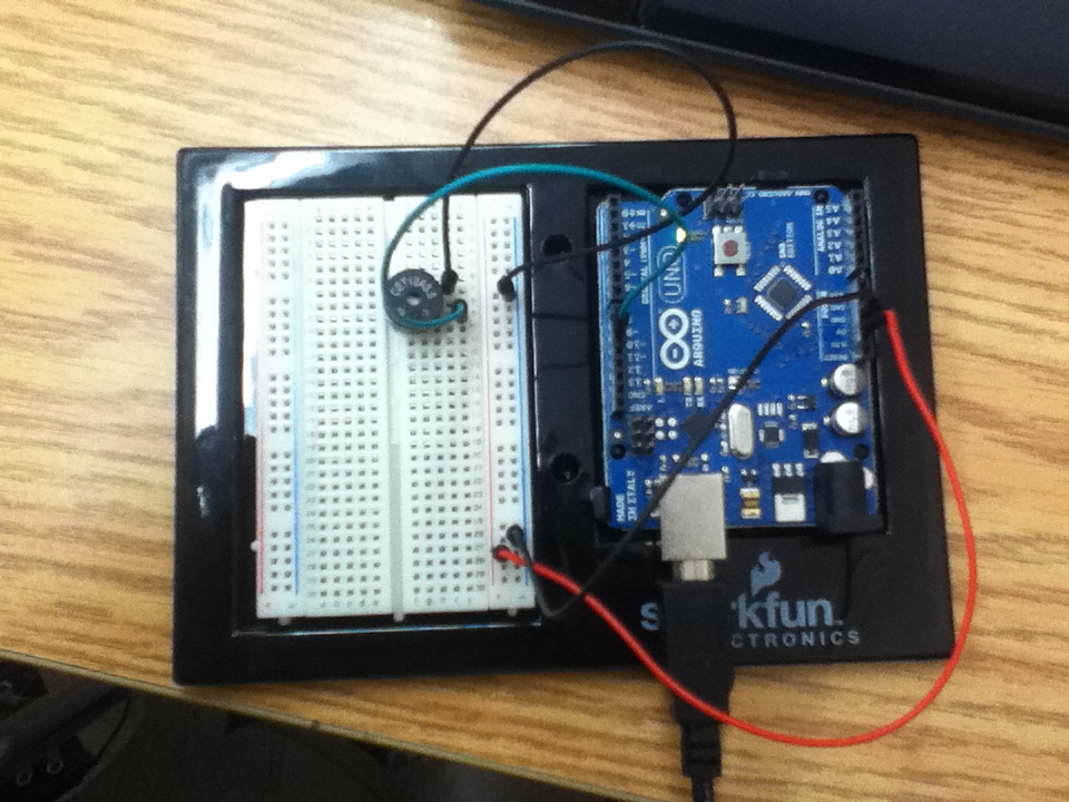 Daniel's Arduino Blog: CIRC-06: Piezo Speaker