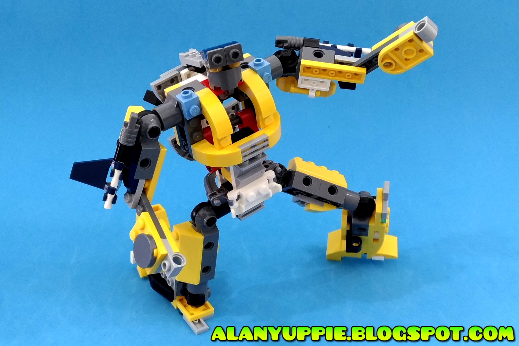 Alanyuppie's LEGO Transformers: Video Tutorial: Transformer Speedboat ...