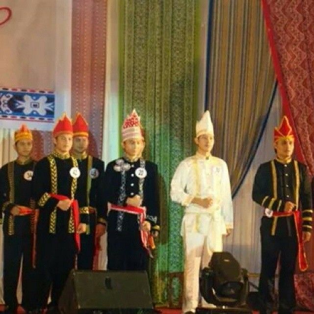 " SANGGAR NUSANTARA DOT COM " | Jakarta: Sewa Baju Adat Sulawesi Utara ...
