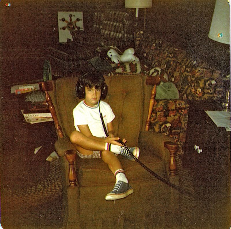 Cool Snaps Capture Little Kids With Their Headphones in the 1970s ...