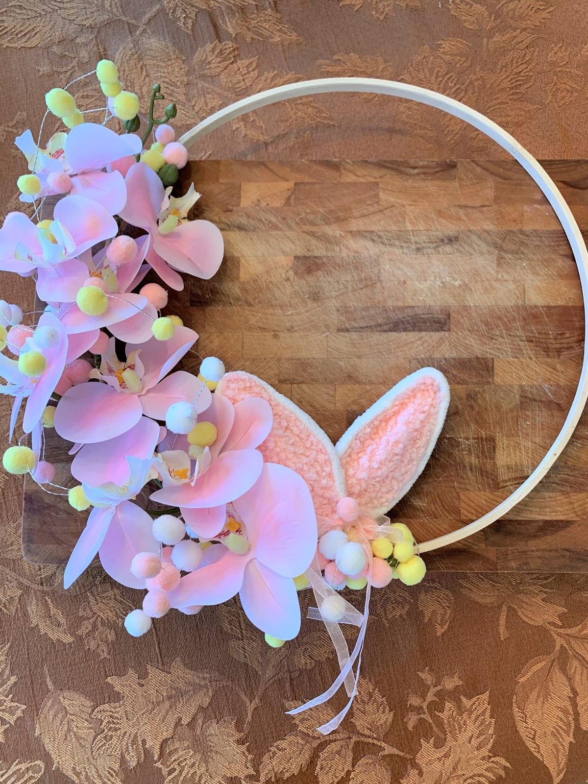 This Kansas City Mama: DIY Spring Embroidery Hoop Wreath