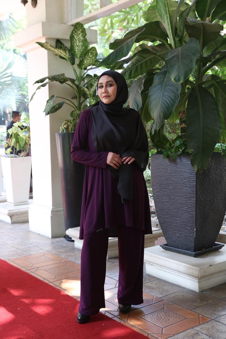 Thirteen Persona: Sabella X Ella - Kolaborasi Fesyen Muslimah bersama ...