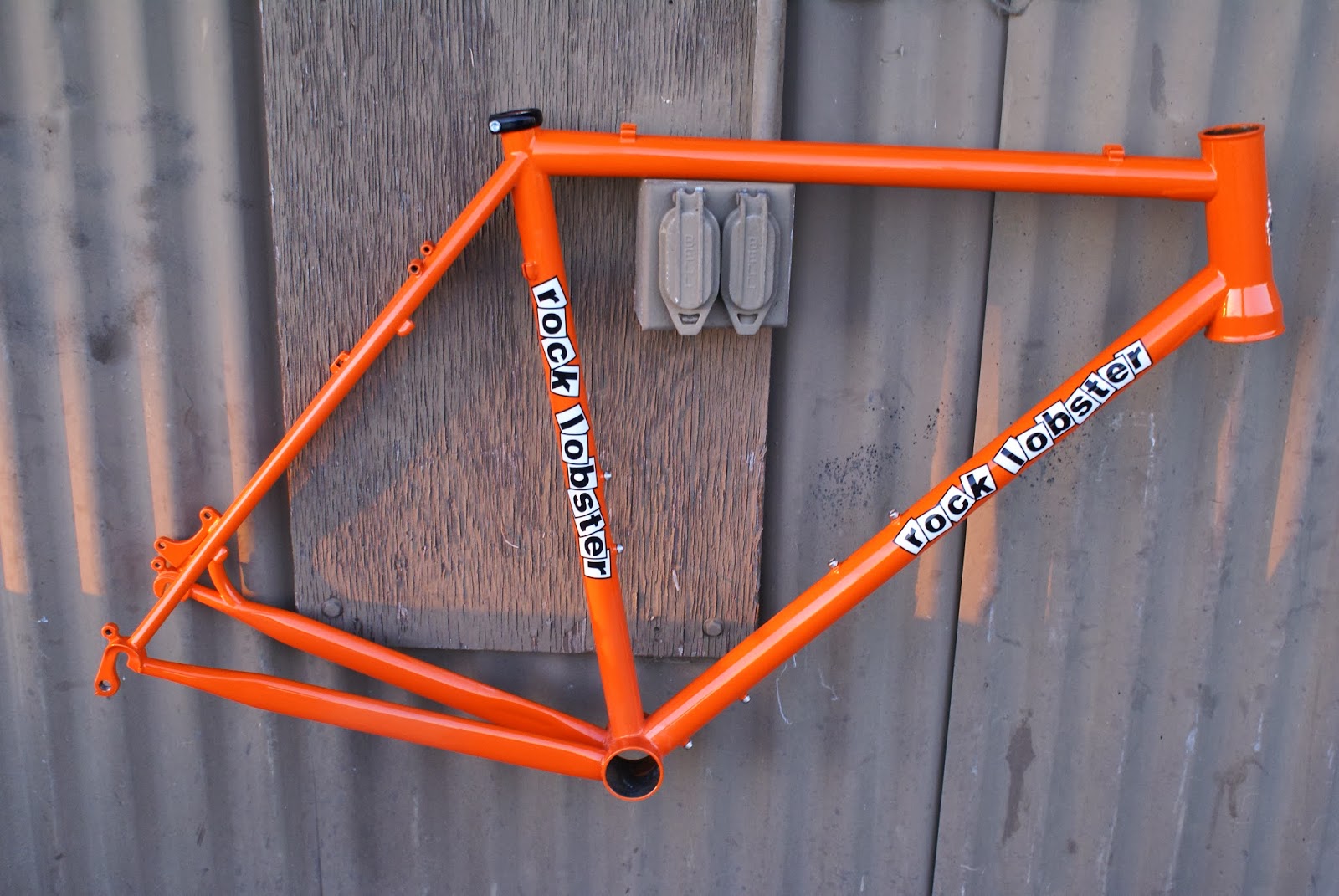 what's up in Santa Cruz: Disc CX frame with unique head tube.