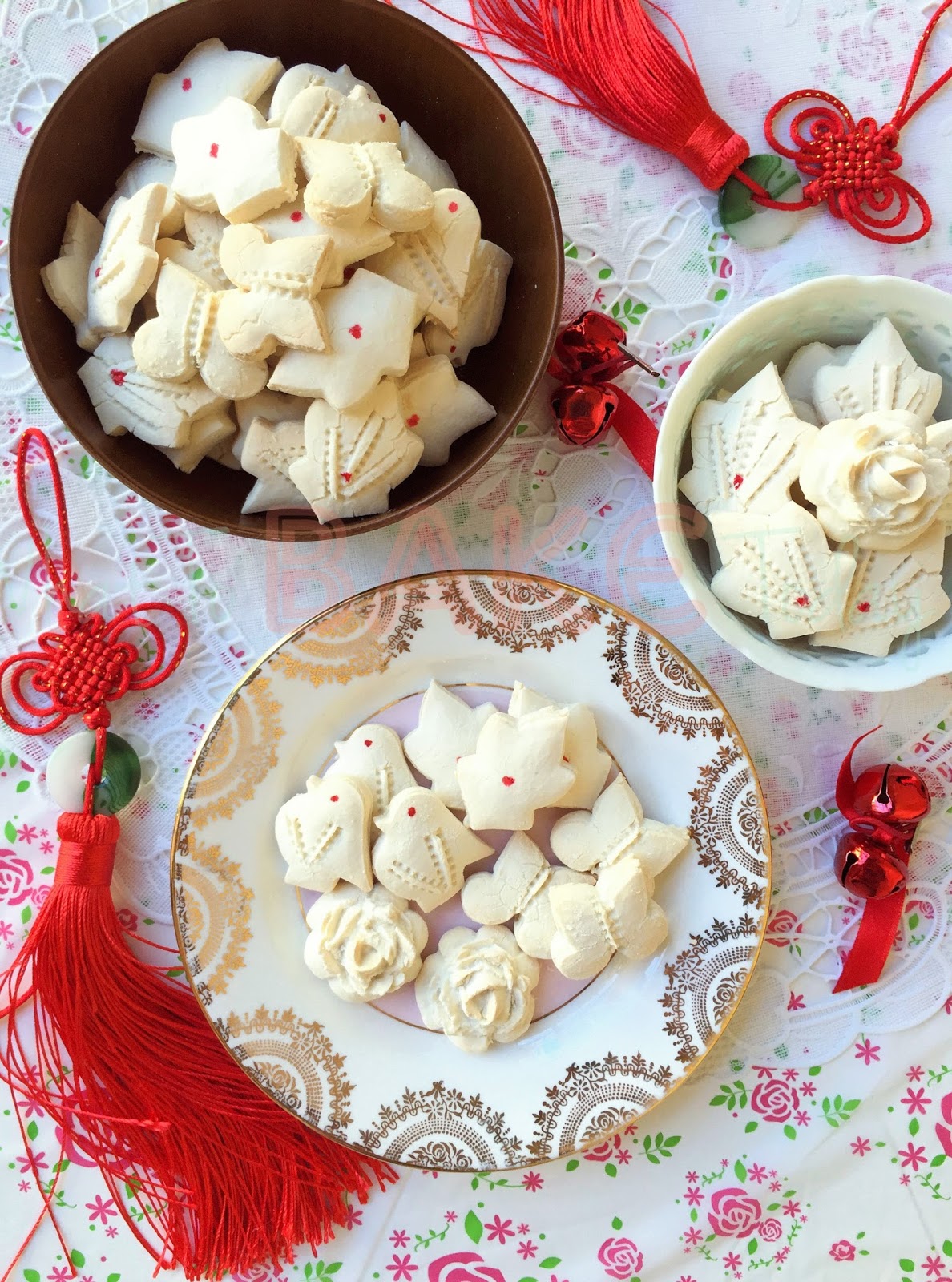 What To Bake Today: Kueh Bangkit (CNY Coconut Tapioca Cookies)