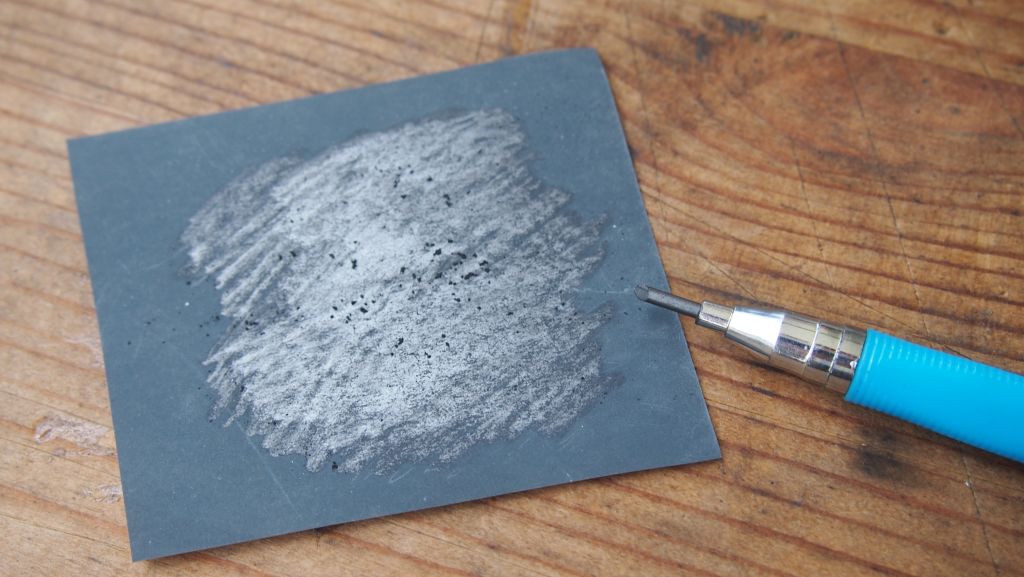 Cheap and easy DIY guitar nut lubricant | DIY Strat (and other guitar ...