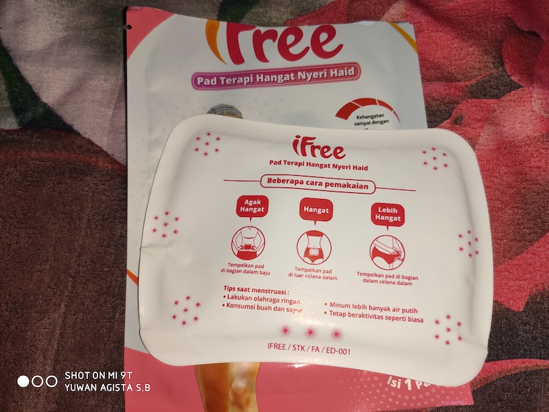 iFree, Pad Pereda Sakit Keram Perut Ketika Menstruasi - Kisah Foto