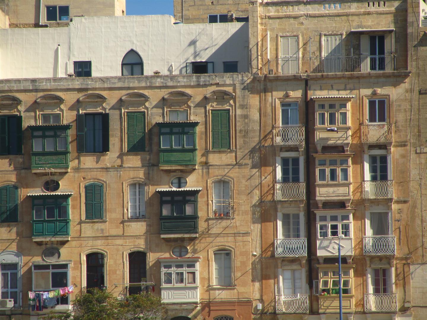Ζαρντινιερα μ.Κ. (μετα Κρισεως): Malta