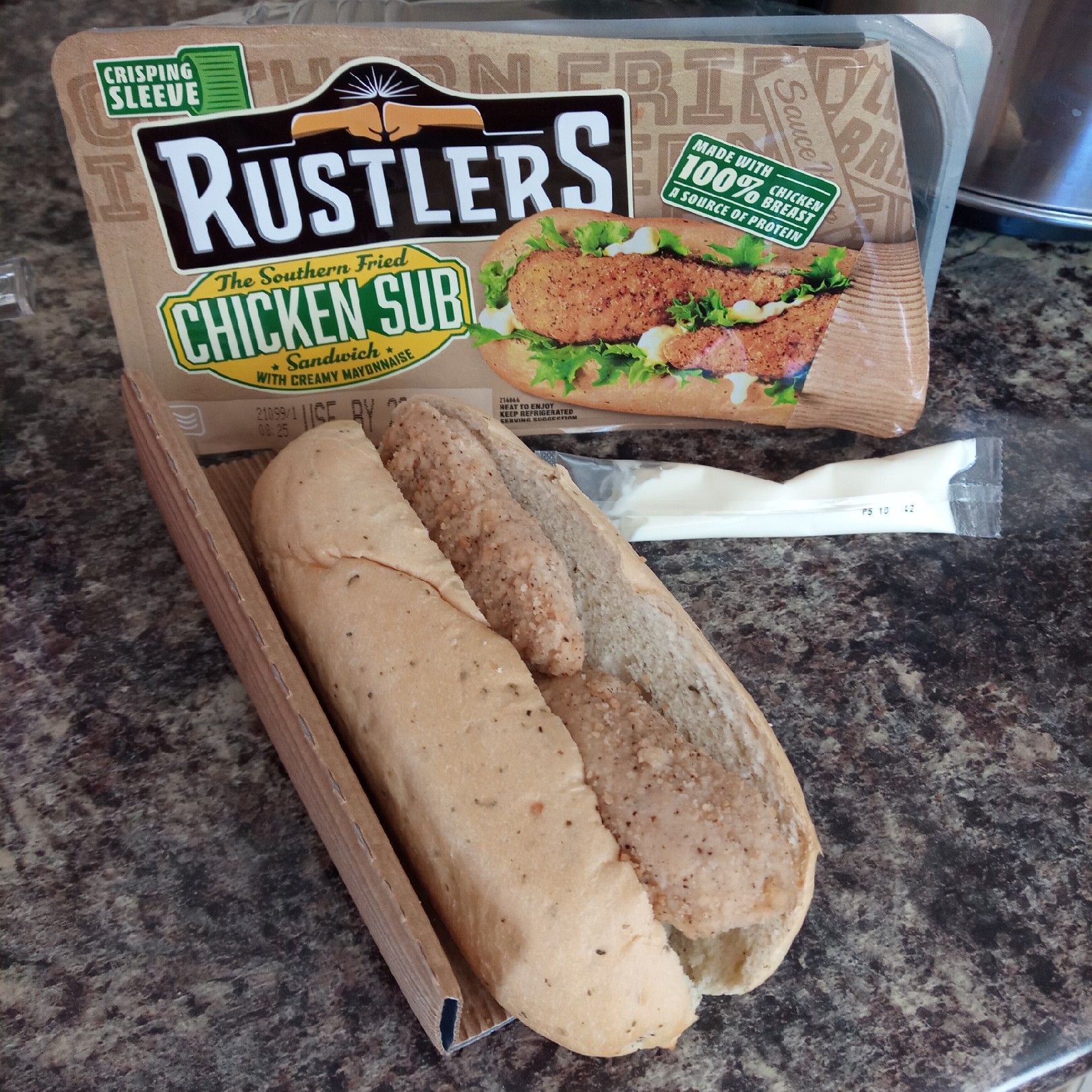 Supersupergirl's Food Reviews: Rustlers Southern Fried Chicken sub