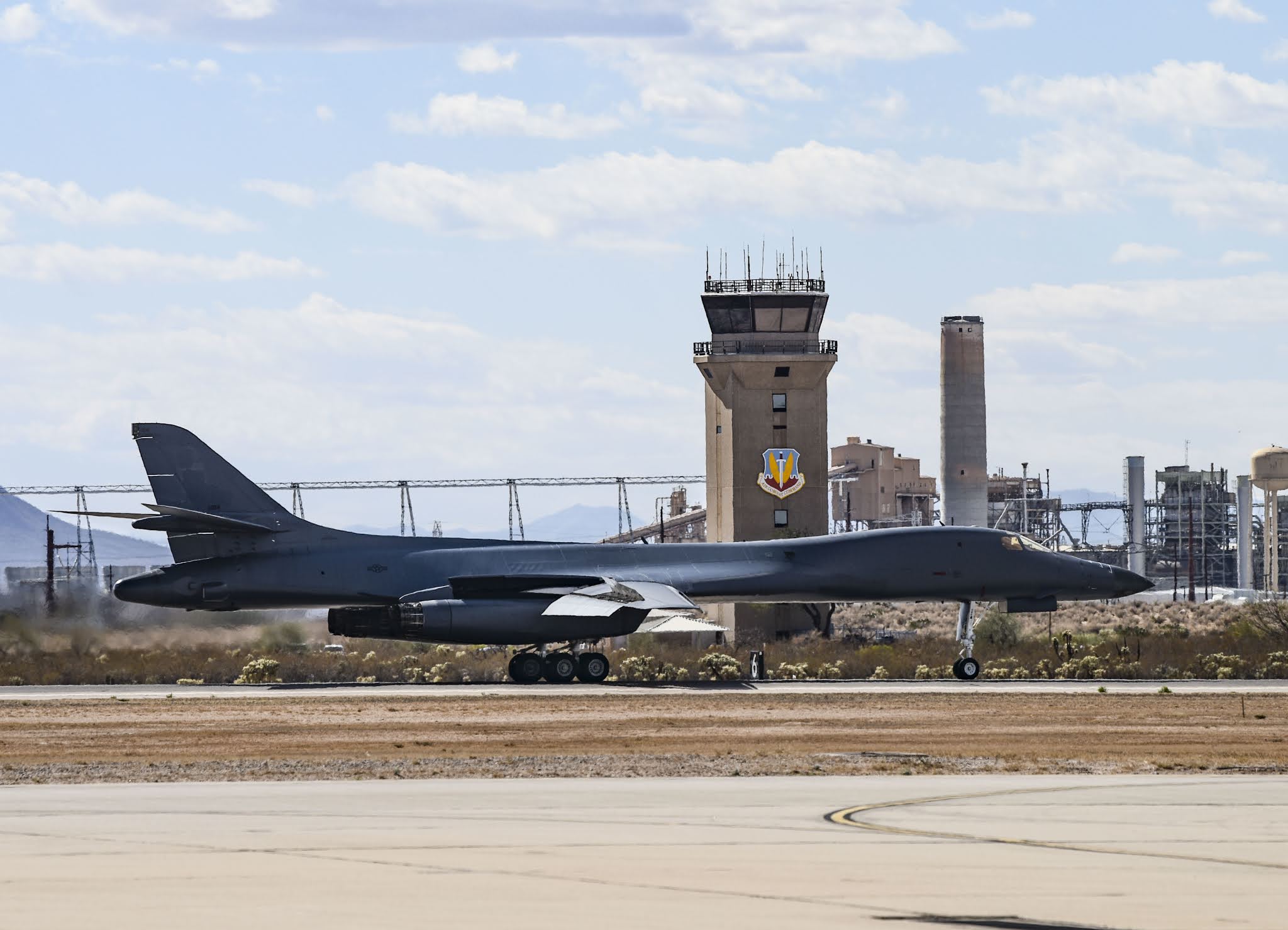 AAG_th บันทึกประจำวัน: กองทัพอากาศสหรัฐฯเริ่มการปลดประจำการเครื่องบิน ...