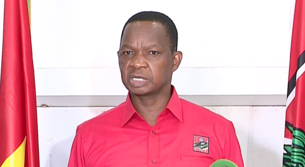 1. Secretário-geral da FRELIMO recebe Embaixador Português